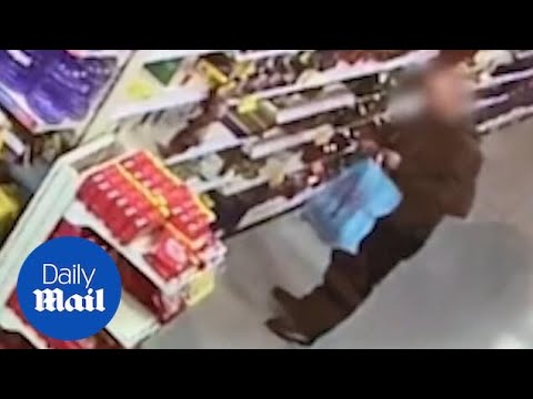 CCTV footage captures multiple thieves brazenly shoplifting - YouTube