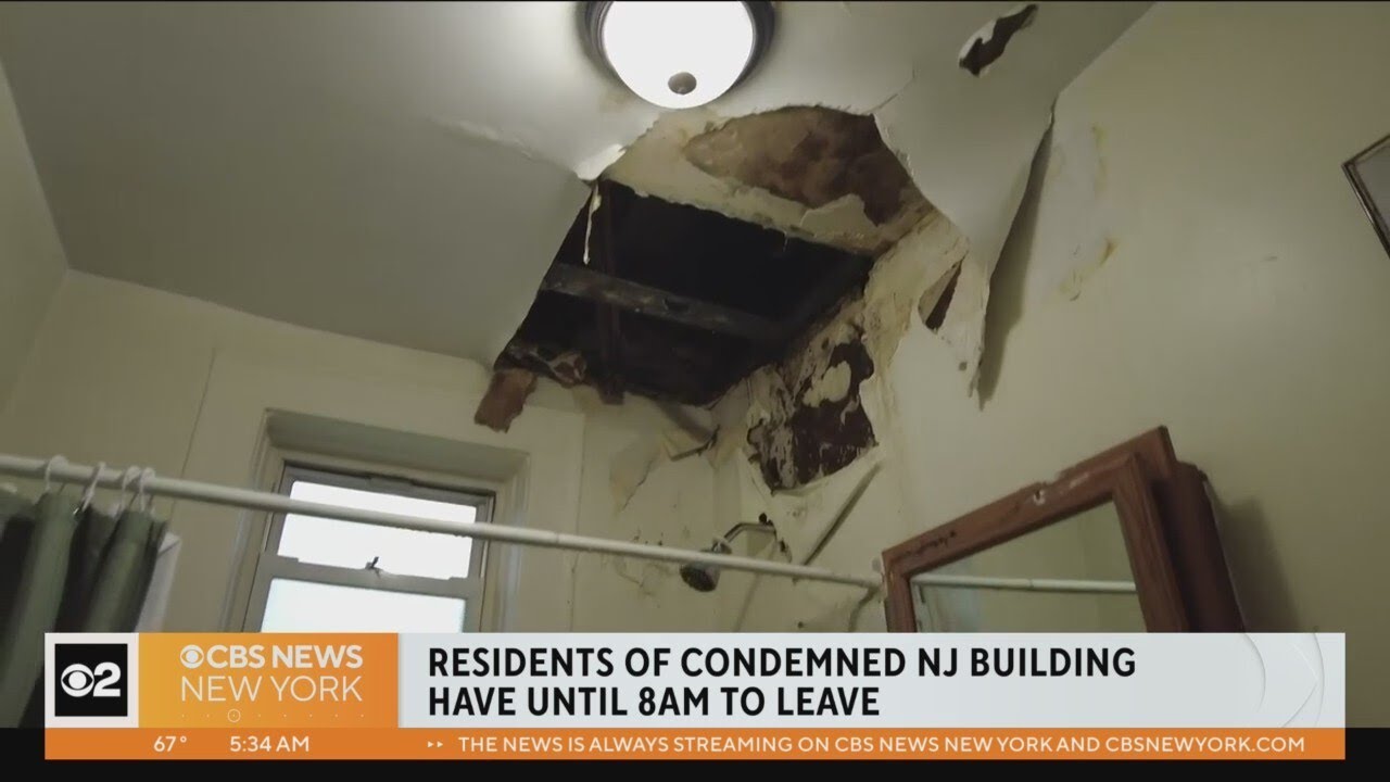 Plainfield residents scrambling to vacate condemned building - YouTube