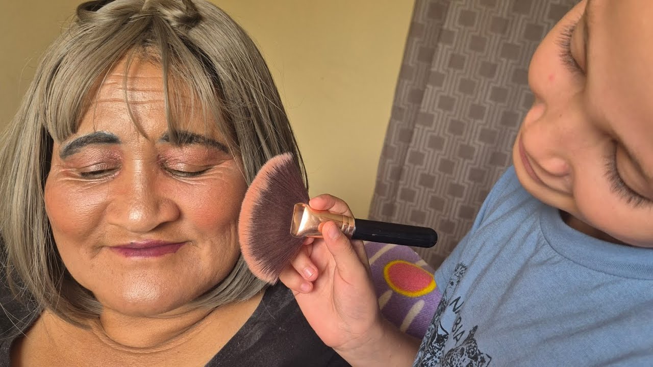 Skylar does grandmother's makeup and hair//Relaxing combing and makeup ...