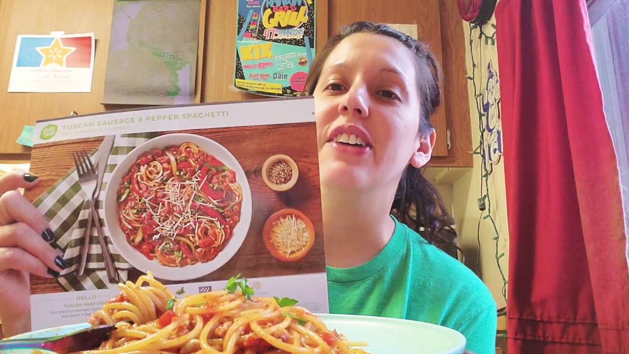 Hello Fresh Tuscan sausage and pepper spaghetti - YouTube