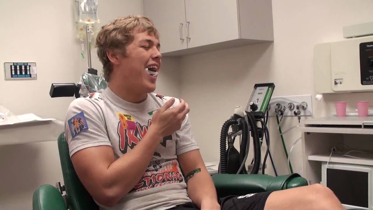 Wisdom Teeth Tommy - YouTube