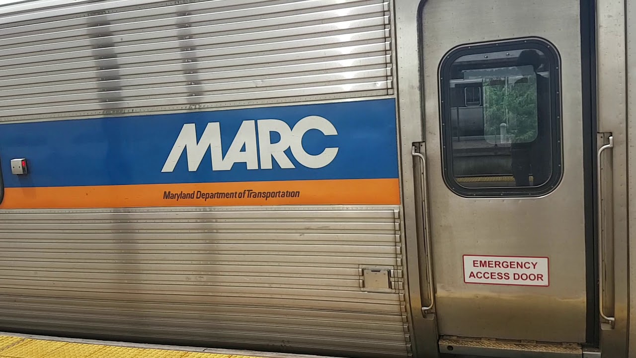 MARC #431 Departing New Carrollton - YouTube