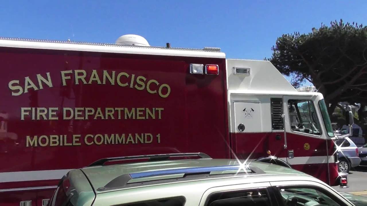 San Francisco Fire Department Mobile Command 1 Responding - SFFD - 24. ...