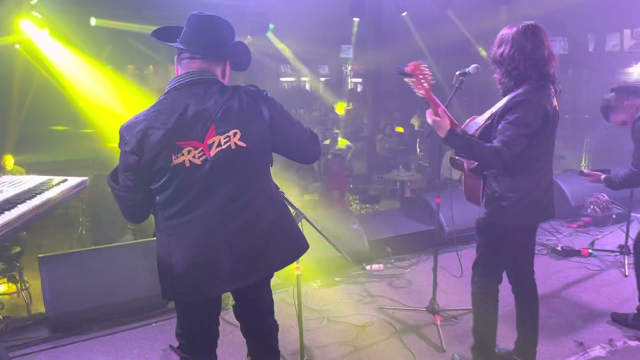 Los Reyzer 🏎🔥🔥🔥 En Vivo - YouTube