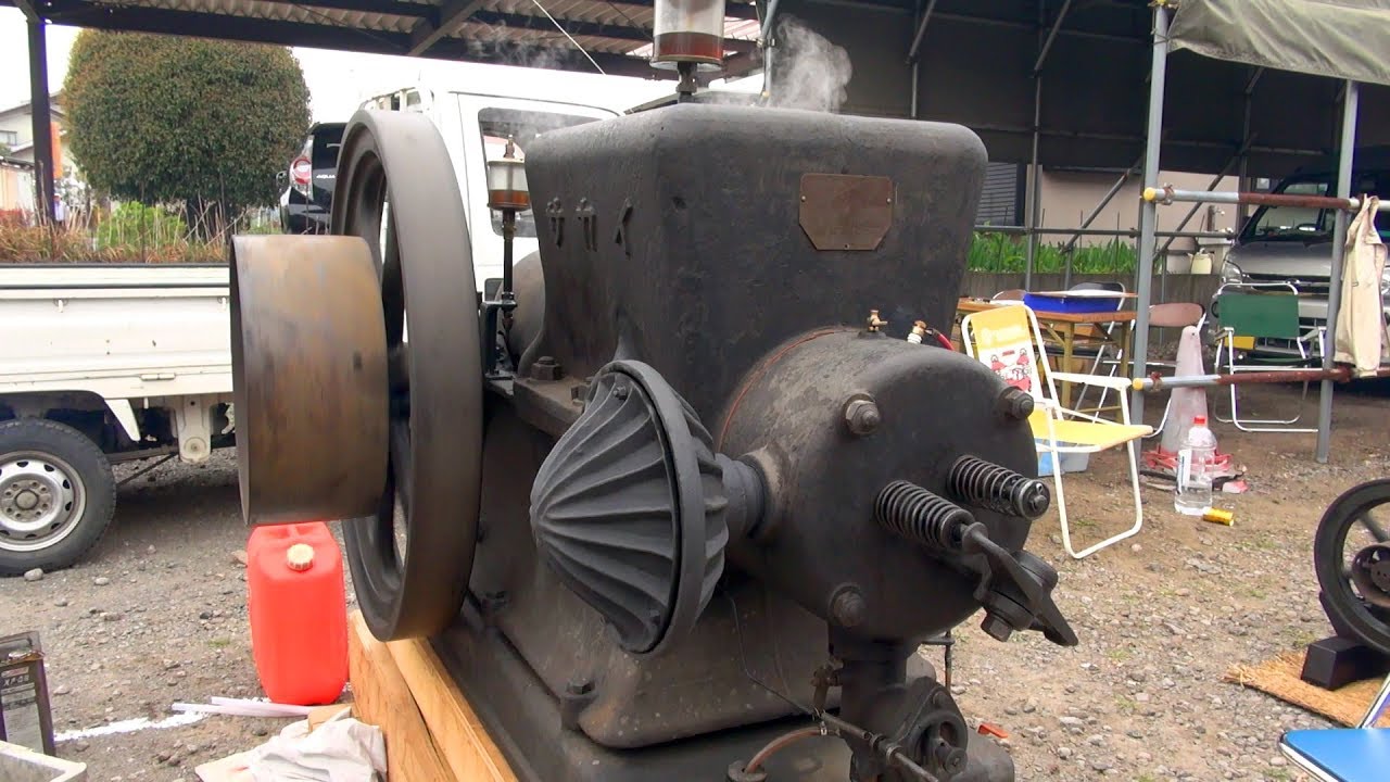 1930s? SAKAI Diesel-fuel Engine 12hp [Old Engines in Japan] - YouTube