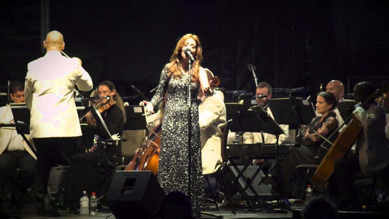 Philippa Healey: O Mio Babbino Caro @ 2015 FLYING PROMS - YouTube