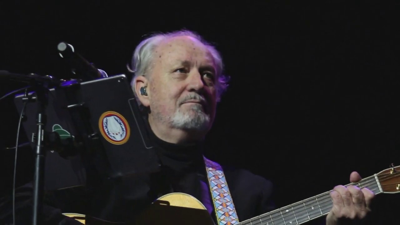 The Monkees Mike Nesmith Preform Rio live Sydney opera house - YouTube