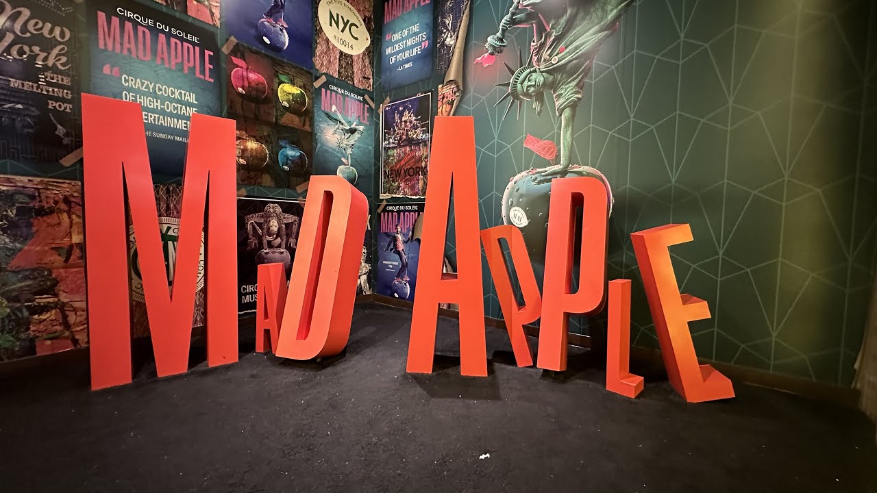Mad Apple Finale - New York New York Las Vegas - YouTube