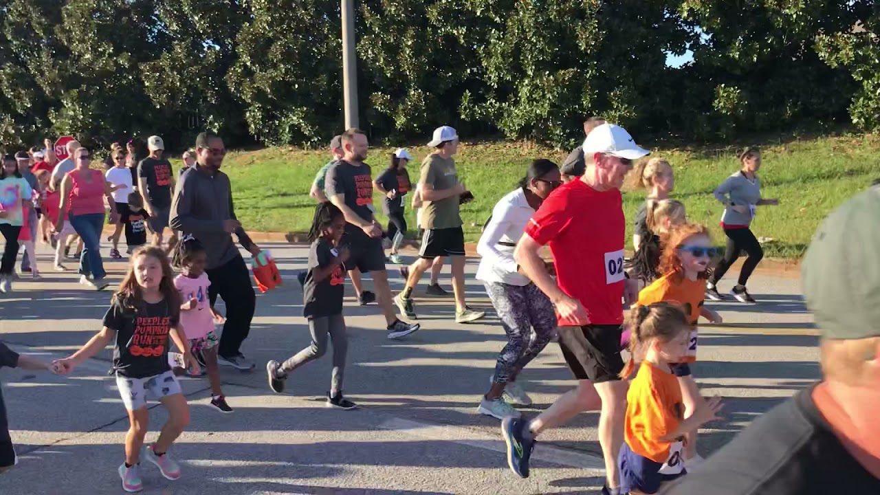 Peeples Elementary Pumpkin Run 2021 - YouTube