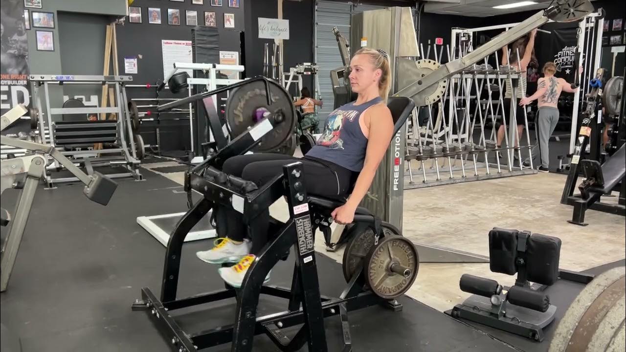 Seated hamstrings curls - Hammer Strength leg curl - YouTube