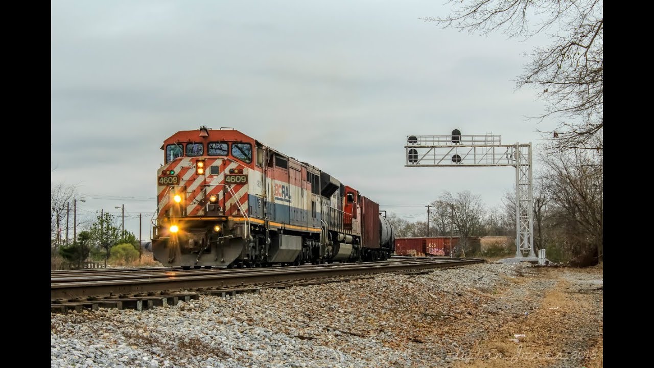 KCS O-ARJA with BC Rail 4609 leading Hickory, MS - YouTube