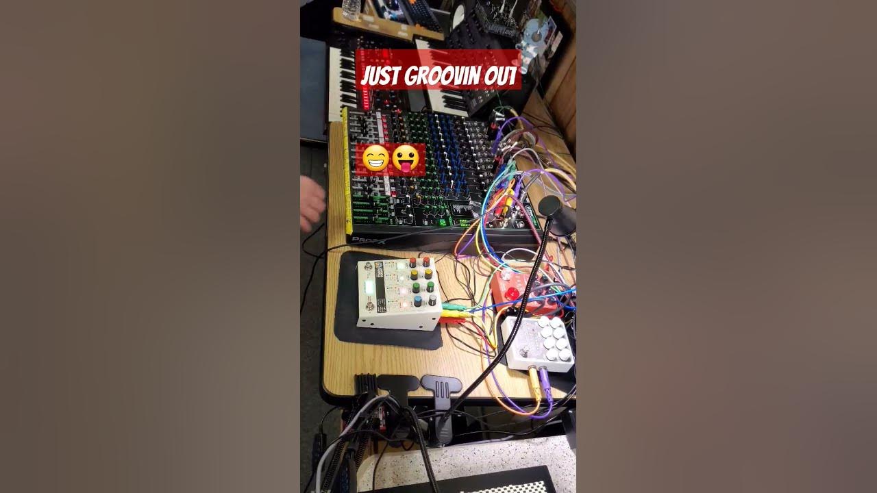 Just groovin out #infn8loop Kinetic Groove #synth #synthesizer #RolandJDXI - YouTube
