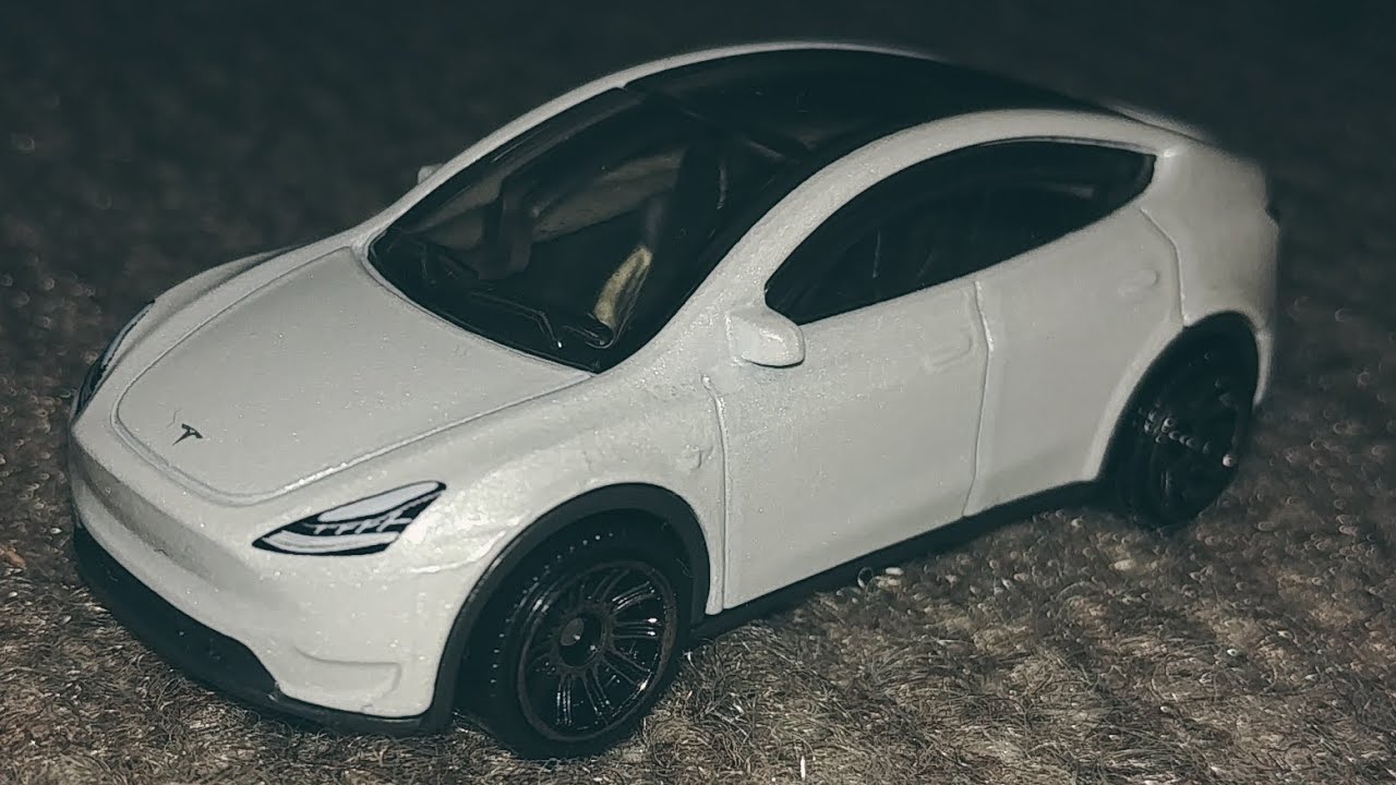 Matchbox Tesla Model Y (white) - YouTube