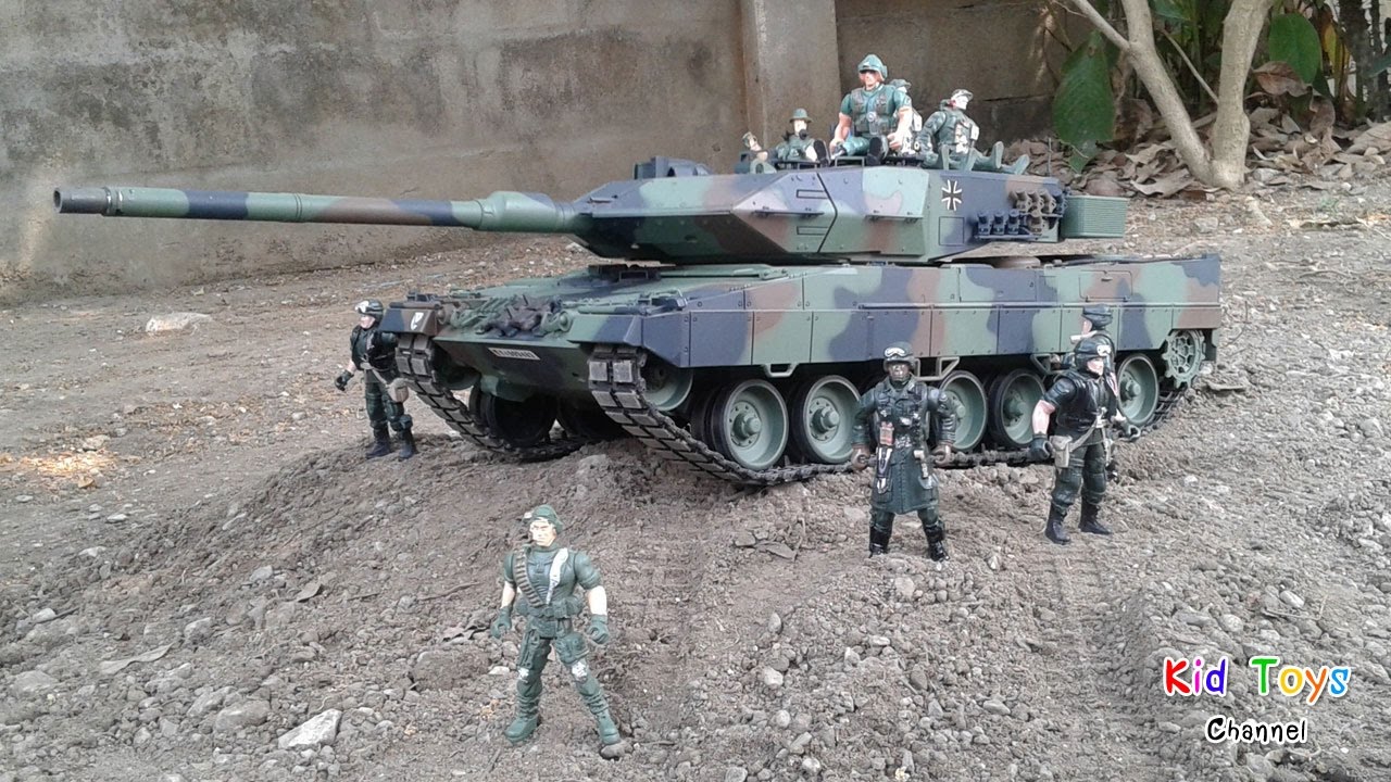 Leopard 2A6 RC Tank & Toy soldiers Army men - YouTube