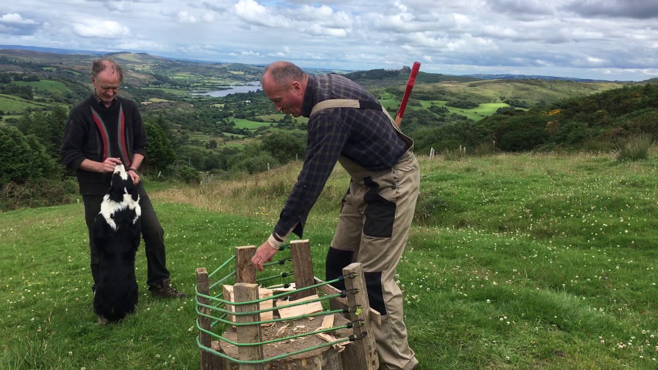 Splitting firewood: Splitting block arrangement - YouTube