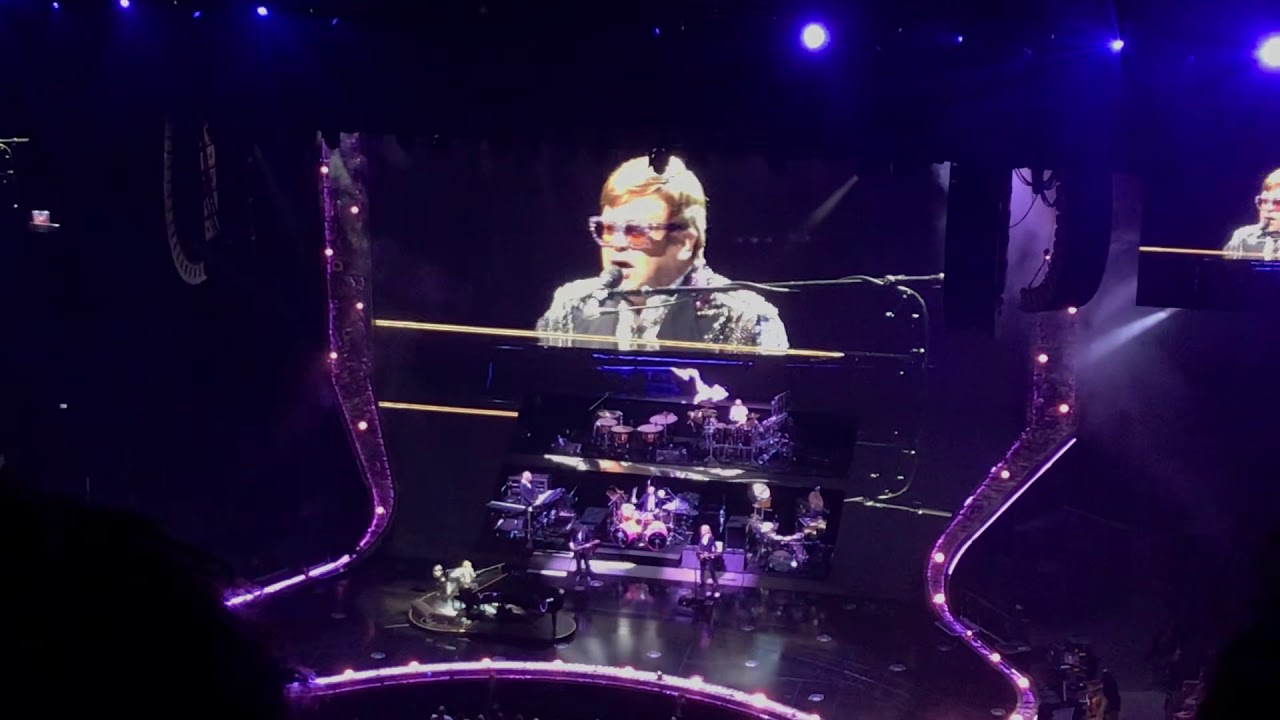 Elton John - Someone Saved My Life Tonight (live) - YouTube