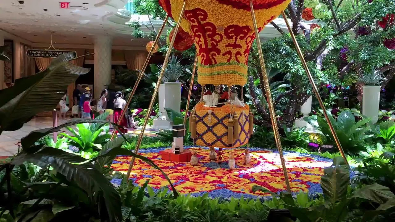 Wynn pool Las Vegas - Quick Review - YouTube