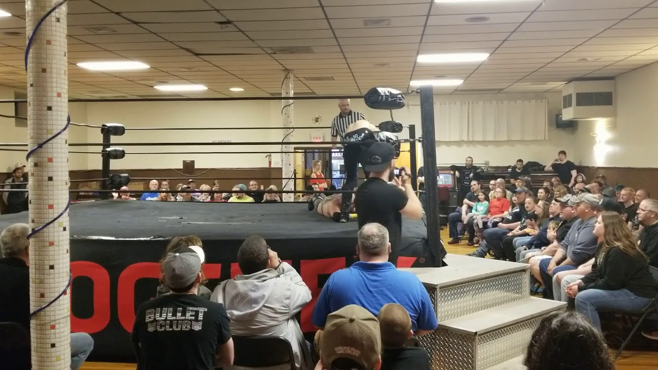 McBride vs Steve Manders - YouTube