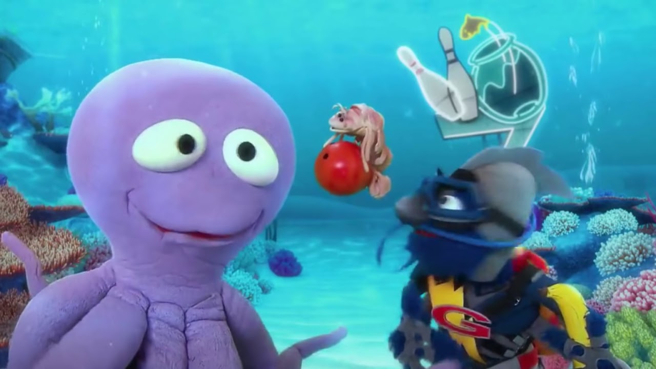 Sesame Street - Super Grover 2.0: Octopus Bowling Problems - YouTube