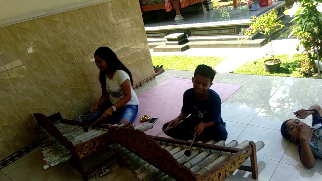 Tingklik Bali - YouTube