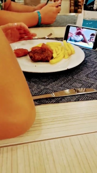 Foooood (Turkey vlog 4) - YouTube