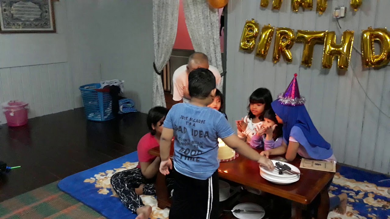 Muhammad adam arif aidilfitri 2018 - YouTube