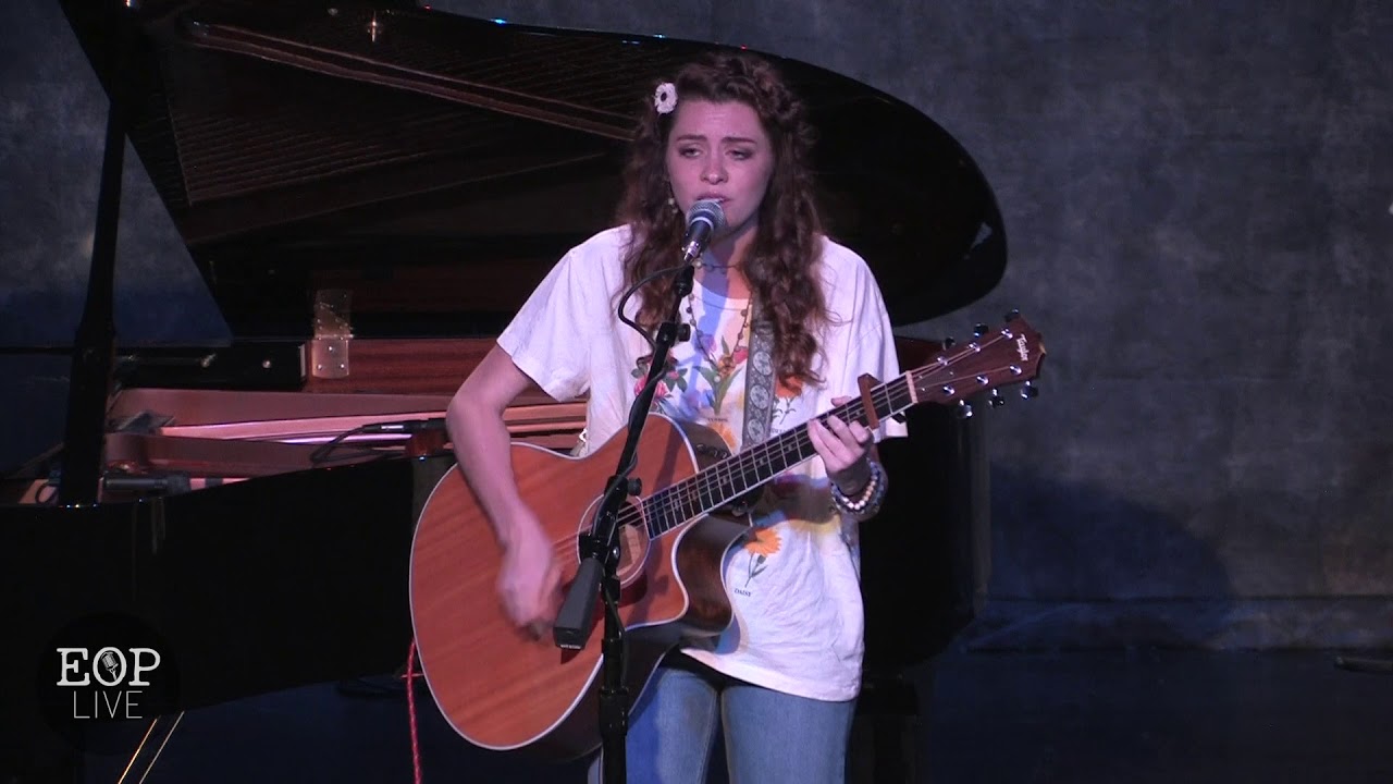 Emma Gullo "Carbonated Cars" @ Eddie Owen Presents - YouTube