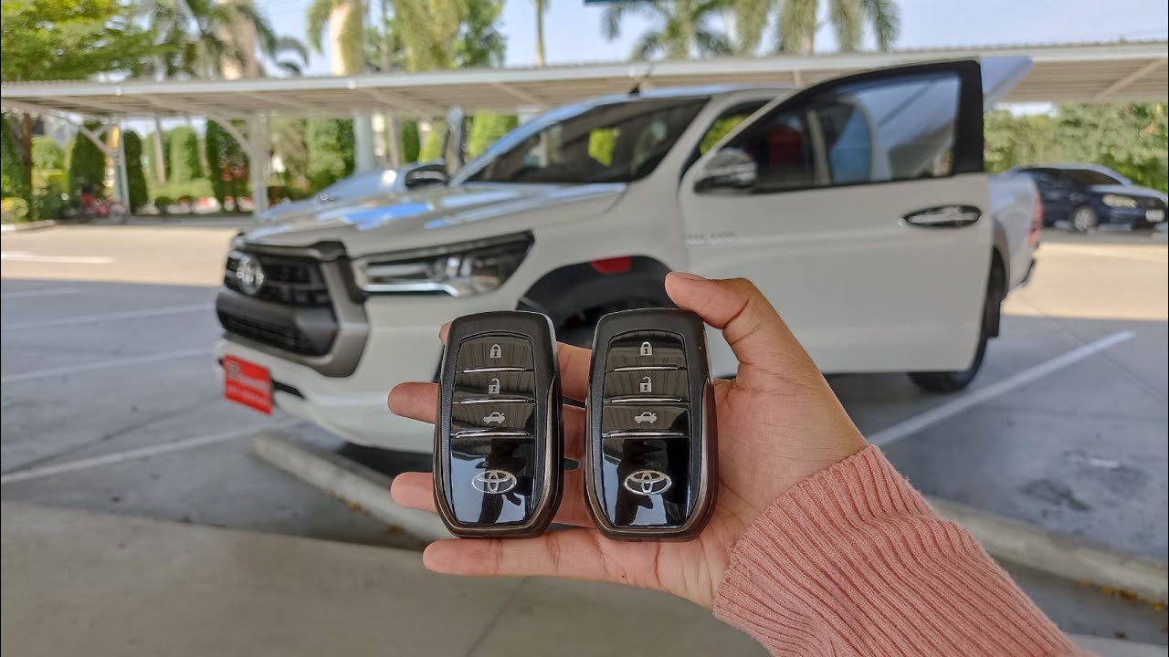 Toyota Revo ติดตั้งปุ่ม push start พร้อมรีโมท smart key - YouTube
