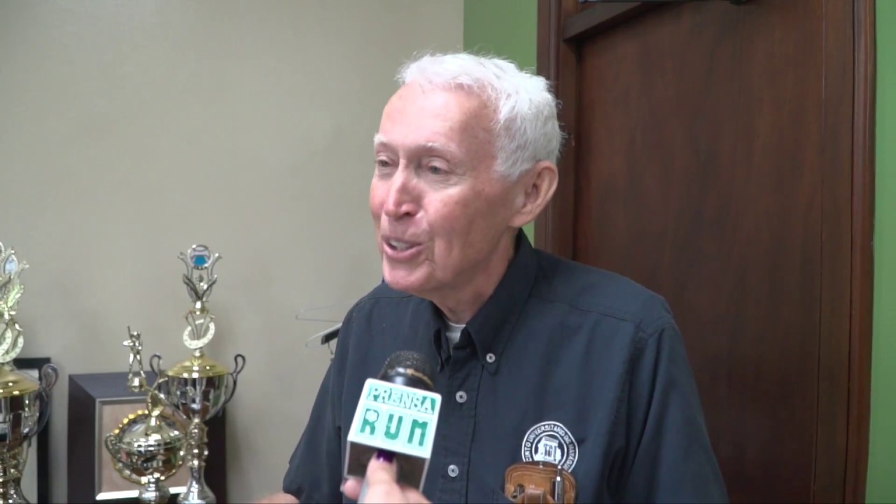 Dr. George M. Cole presenta su libro en el RUM - YouTube