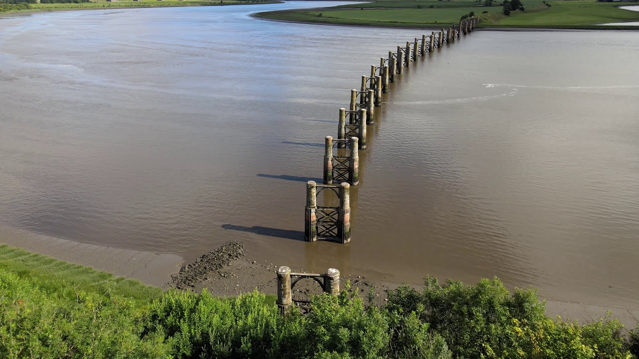 The Alloa Swing Bridge (well, the remains of it) (4K) - YouTube