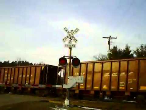 BNSF 9937 West Iron Ore Train (3-8-2013) - YouTube