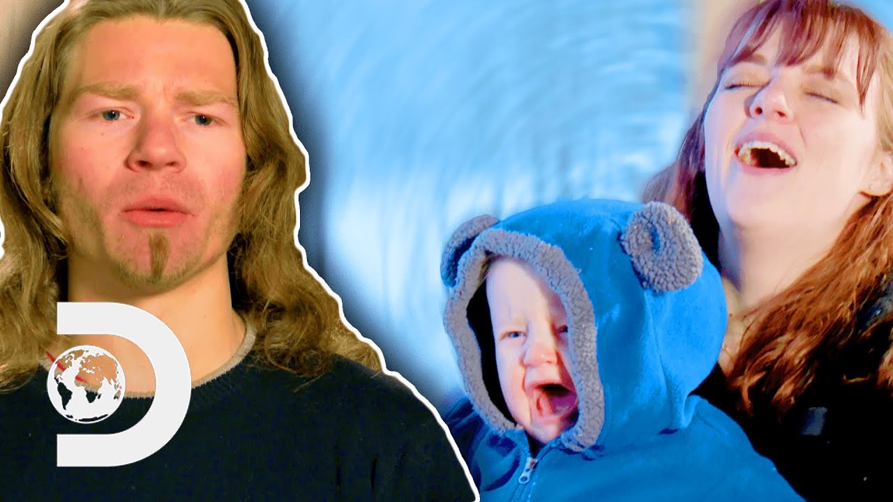Bear Brings Baby Son River To Alaska For The First Time! | Alaskan Bush ...