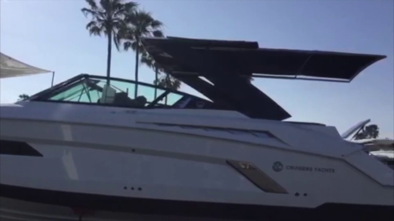 2020 Cruisers Yachts 338 - YouTube