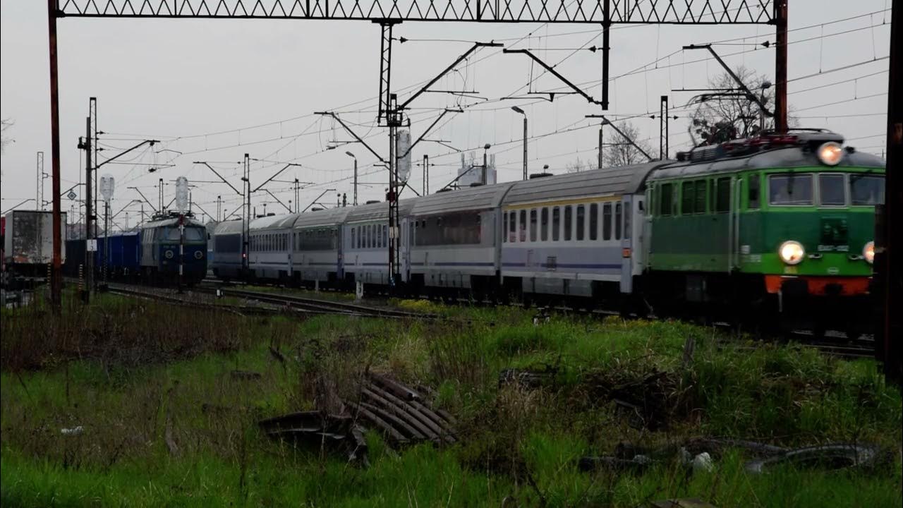 EU07-052 "Świeczki" ze składem IC Szyndzielnia | ‎29 ‎kwietnia, Kędzierzyn-Koźle - YouTube