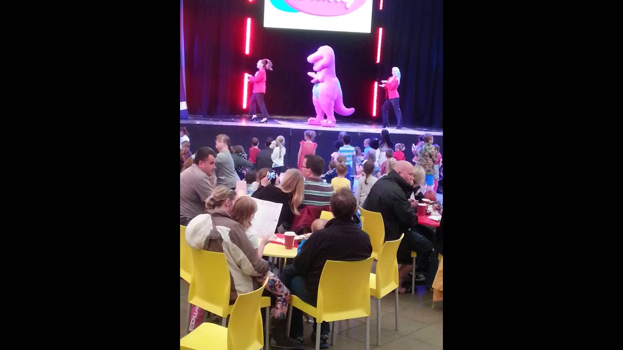 Barney @ butlins - isabel - YouTube