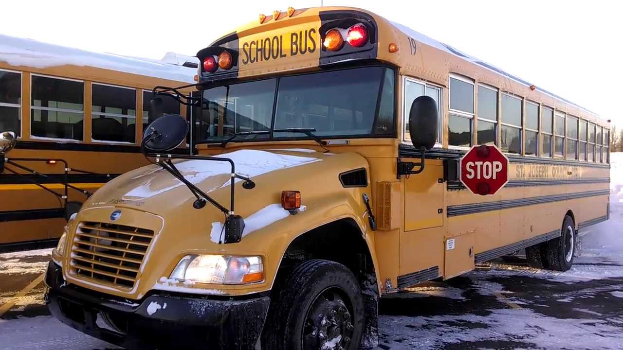 ISD Buses Idling - YouTube