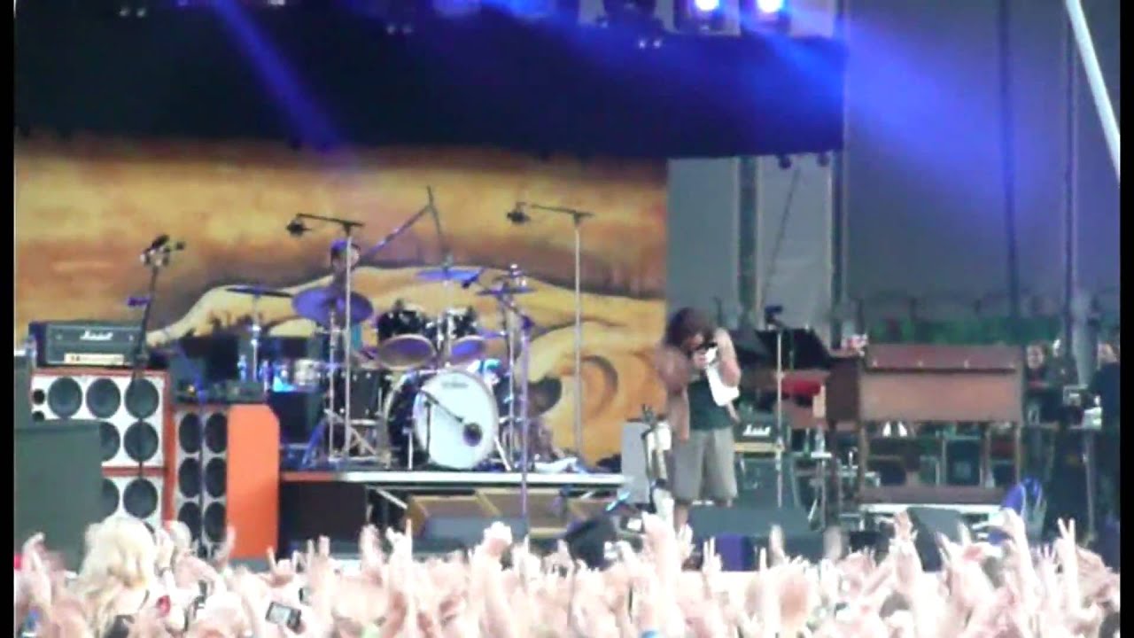 1.) Intro / Why Go (Pearl Jam, Berlin 2009) - YouTube