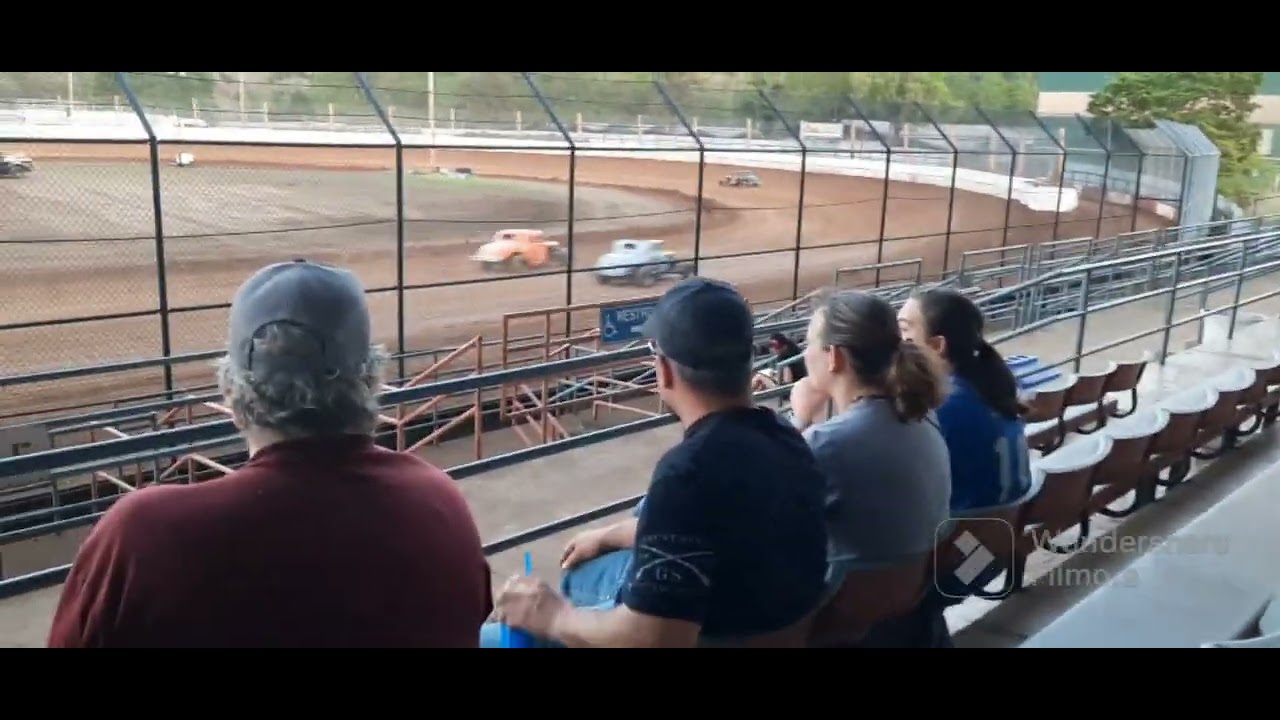 dirt racing at the Douglas County dirt track - vlog 81 - YouTube