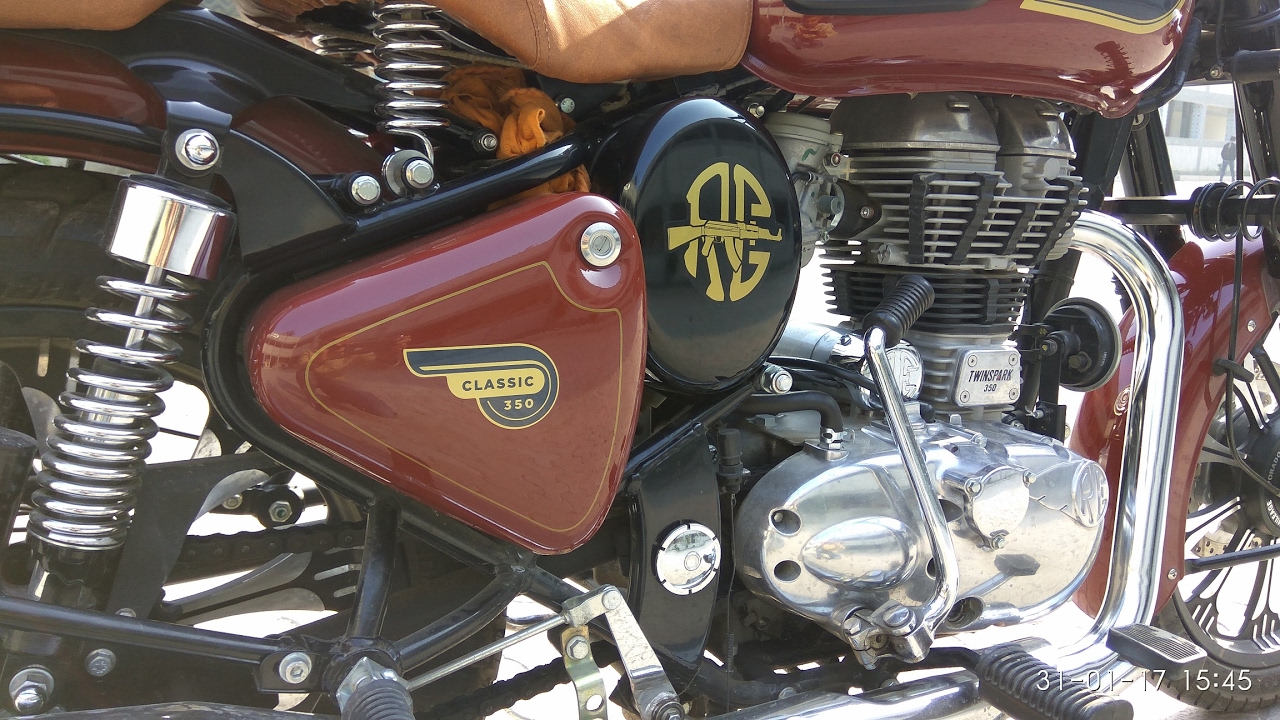 आखिर क्यों दुनिया बुलेट की दीवानी है? ROYAL ENFIELD CLASSIC 350: FOR ...