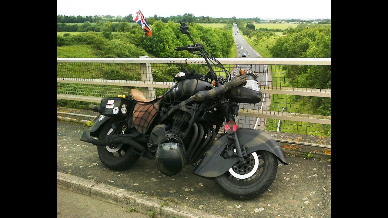 Kremnin's Rat Arsed Yamaha FJ1100 - YouTube