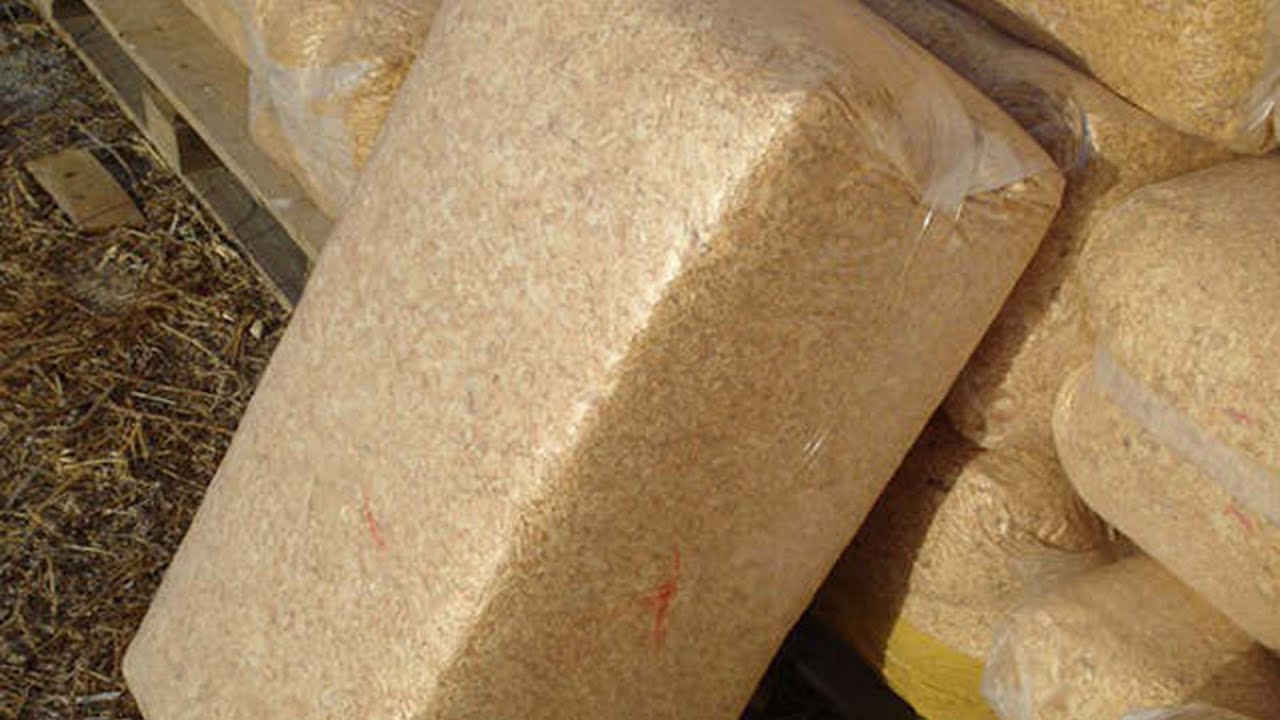 Wood shavings baler canada - YouTube