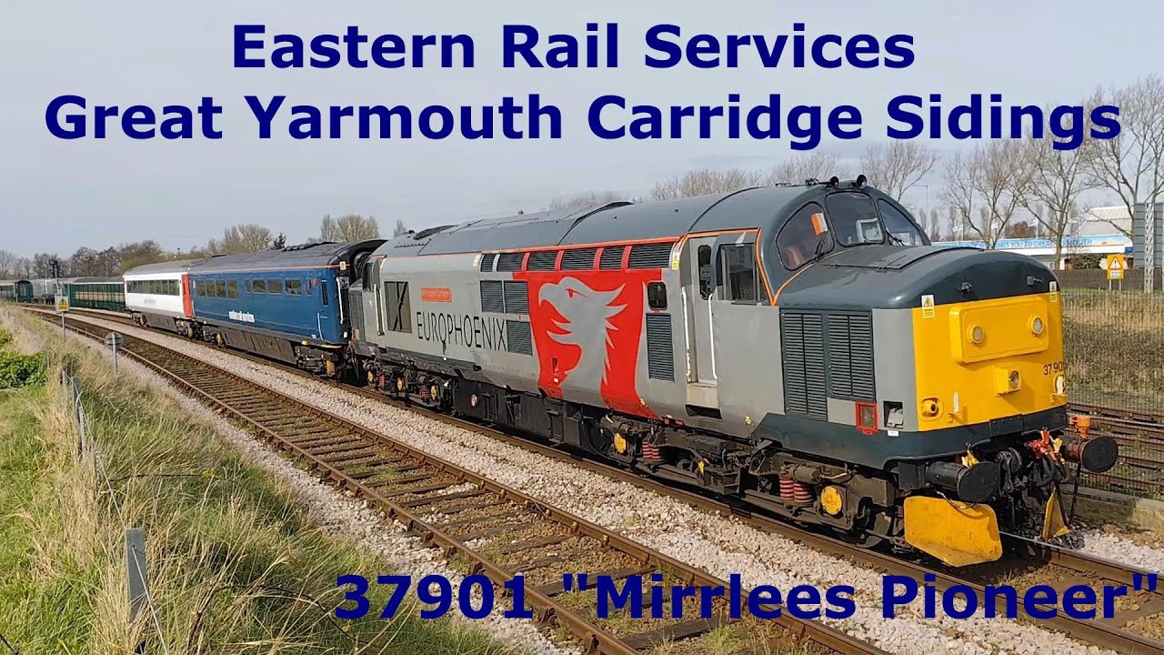 Class 37 37901 "Mirrlees Pioneer" passing Great Yarmouth Carriage ...