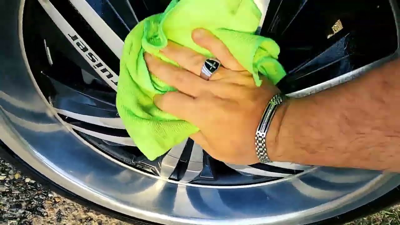 Black Magic Tire Wet Tire Shine | How to Use & Product Review | Easy ...