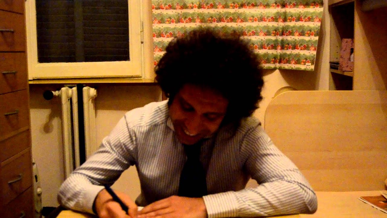 Monorima in Ale. Ovvero: un augurio molto personale - YouTube