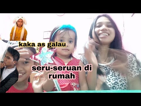 Keseruan di rumah. adeyya menghitung dalam 2 bahasa loh!
