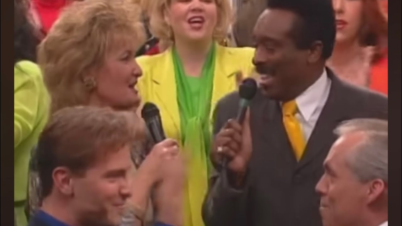 ITS A HIGHWAY TO HEAVEN - ft. JESSE DIXON -With Bill and Gloria Gaither ...
