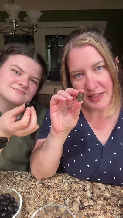 Embracing growth: exploring new colors & flavors #grapes #tryingnewfoods - YouTube