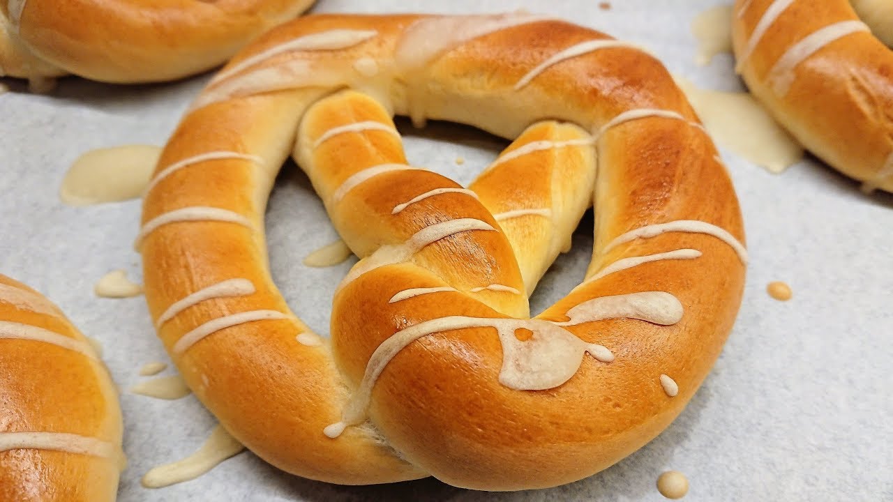 Sós perec /Pretzel/😉@TTkonyhája - YouTube