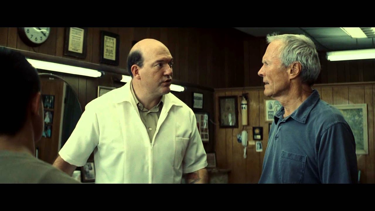 Gran Torino - Virilisation (Scène Culte) - YouTube