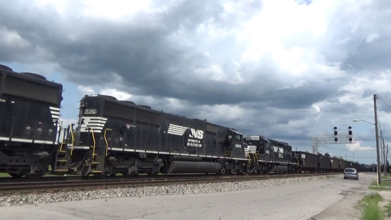 NS 6809 leads a small manifest out of Bellevue,OH - YouTube
